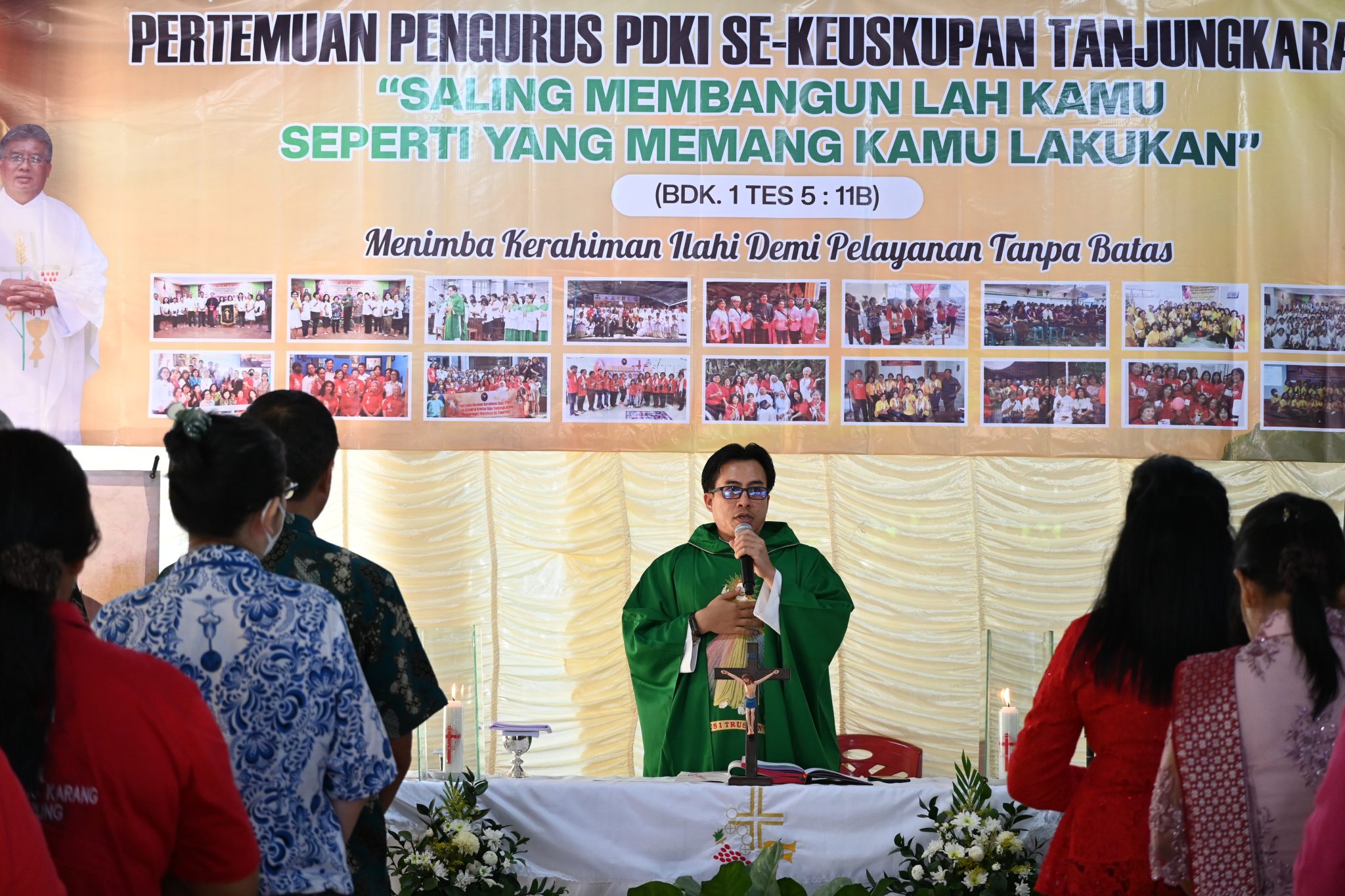 PDKI: Kelompok Doa, Bukan Kelompok Sosial - Keuskupan Tanjungkarang